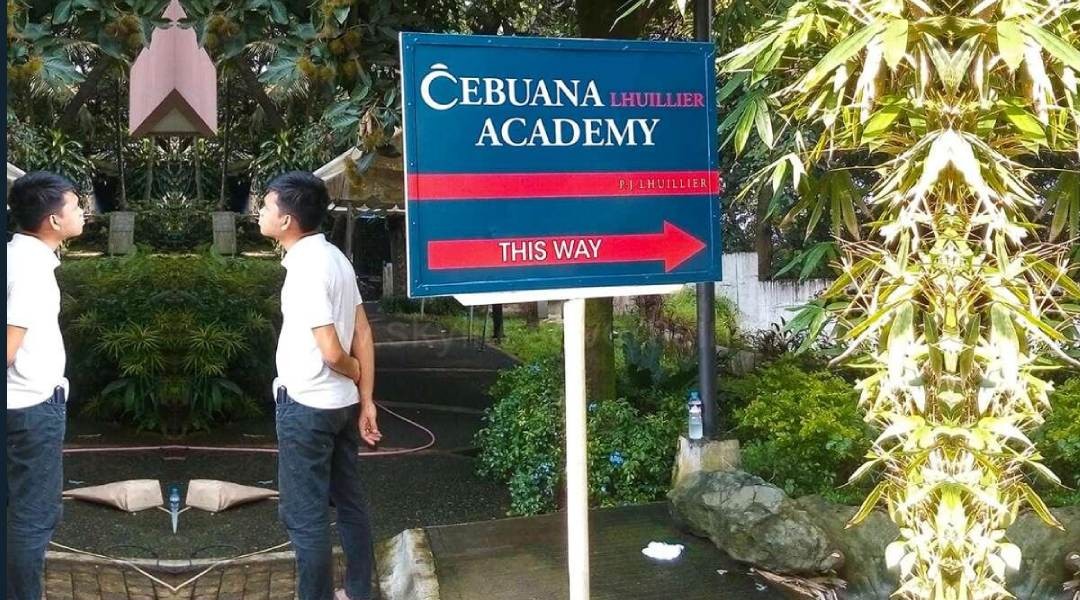 Cebuana Lhuillier Reflectorized Directional Sign | Reflective ...